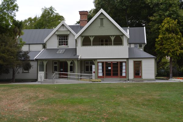 Adult and Community Education Courses | Risingholme | Christchurch